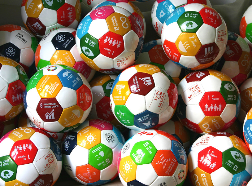 Global Goals - Fotbollar med FN:s Globala Mål | Tress.com